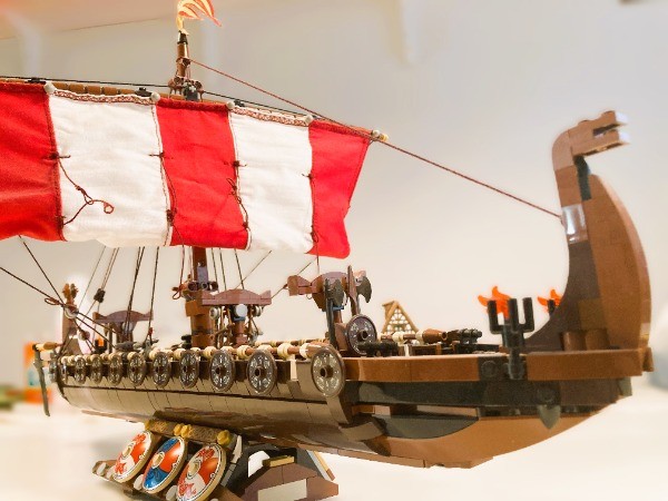 LEGO MOC-162951 Vikingship display stand by Kuki | Rebrickable - Build ...