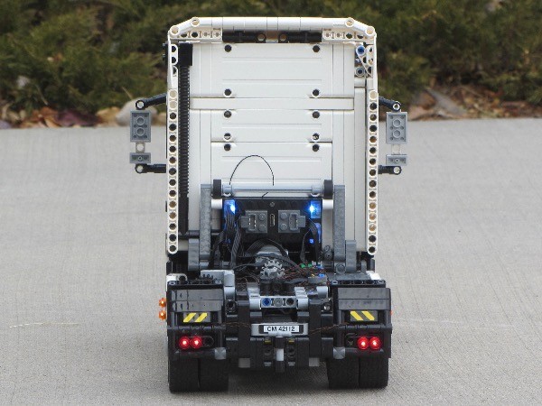 LEGO MOC Technic RC Volvo FH16 650 4x4 by verdigris | Rebrickable - Build with LEGO