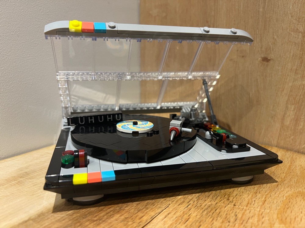 LEGO Set 40699-1 Retro Record Player (2024 Promotional) | Rebrickable ...
