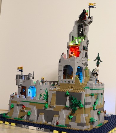 LEGO MOC D&D Castle Enclosure - Compatible with Set 21348 by Brick ...