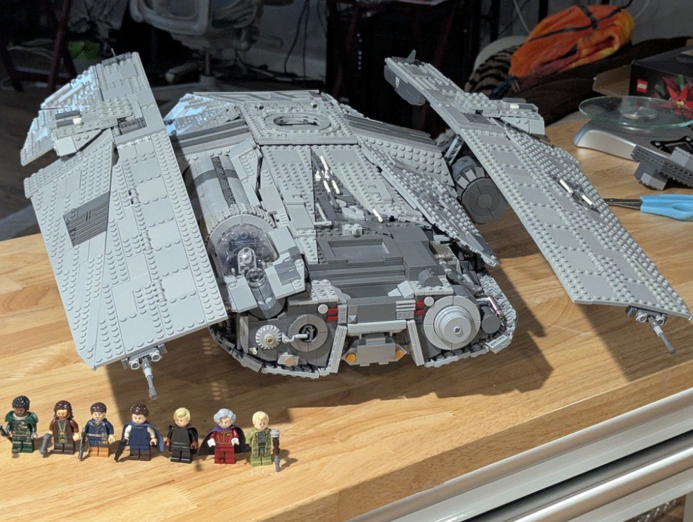 LEGO MOC Fondor Haulcraft by TwoBladesAreBetterThanOne | Rebrickable ...