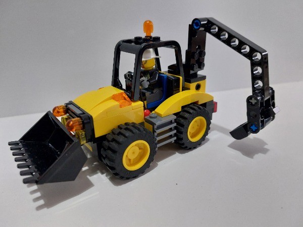 LEGO MOC Digger loader by Areivien | Rebrickable - Build with LEGO