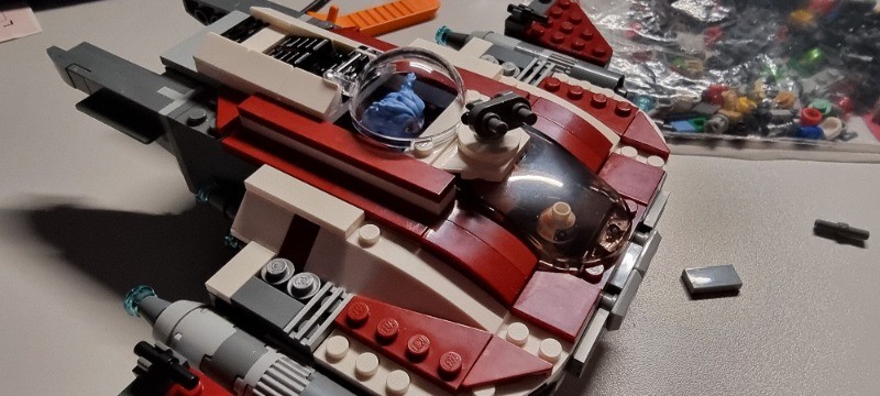 LEGO MOC-144199 Crimson Firehawk by 2bricksofficial | Rebrickable ...