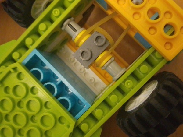 LEGO MOC-212109 Belt Drive Racing by lazzariya | Rebrickable - Build ...