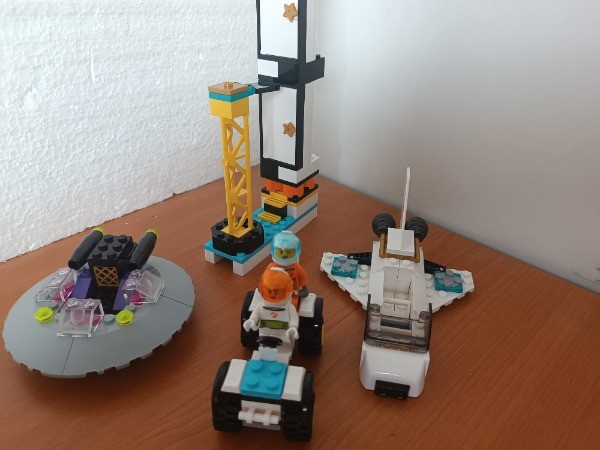 LEGO Workbench for bernadettU | Rebrickable - Build with LEGO