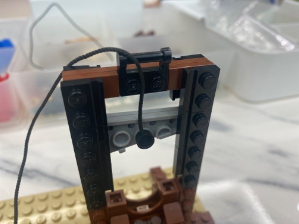 LEGO MOC Medieval Guillotine by LegoBricking | Rebrickable - Build with ...