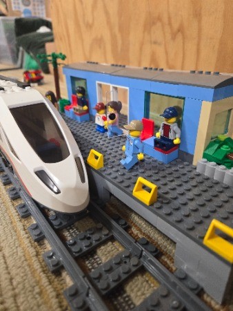 LEGO MOC-194458 train station by lego Emmet 4 real | Rebrickable ...