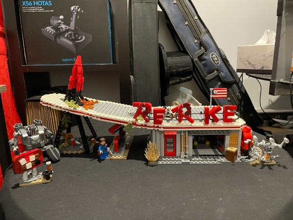 LEGO MOC Fallout 4 Red Rocket Truck Stop by Texta217 | Rebrickable ...