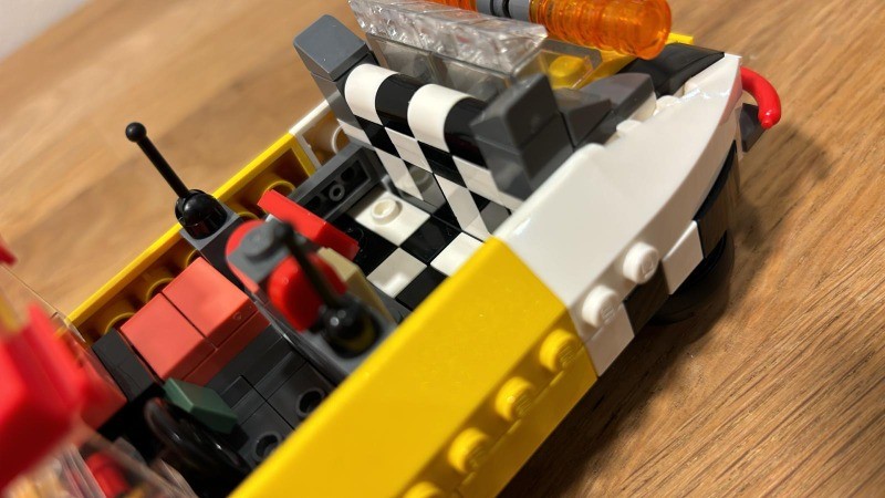 LEGO MOC BTTF Taxi 8-wide by wavoak | Rebrickable - Build with LEGO