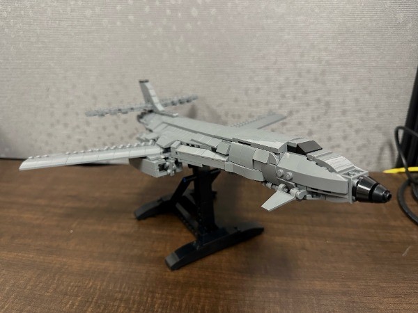 LEGO MOC B1 Lancer bomber by ryangc_productions | Rebrickable - Build ...