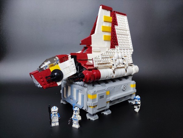 LEGO MOC RHO-class transport shuttle by LeslieLee | Rebrickable - Build ...