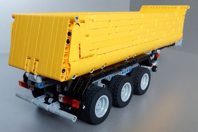 LEGO MOC-203809 Tipper Semi Trailer by Bortnick | Rebrickable - Build ...
