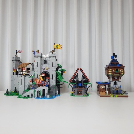 LEGO MOC Tower of Black Falcons - A Kidnapped Queen (21325 Alternate ...