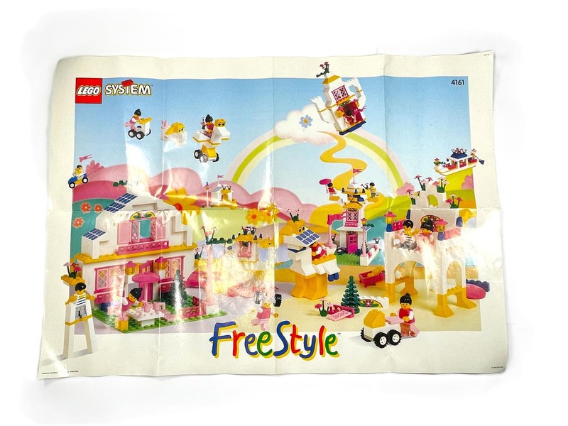Into the Archives: 4161-1 - Girl's Freestyle Suitcase | Rebrickable ...