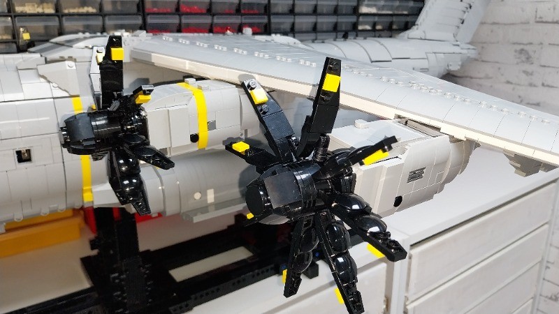 LEGO MOC Airbus A400M Atlas ( Without Power Functions ) by Pathaquinous ...