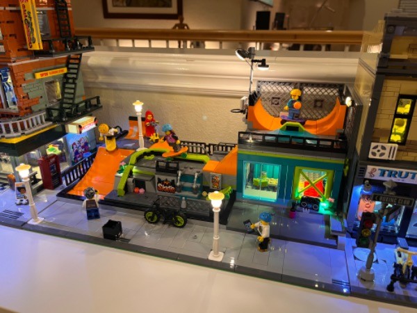 LEGO MOC Street Skatepark Modular by KTBrickworks | Rebrickable - Build ...