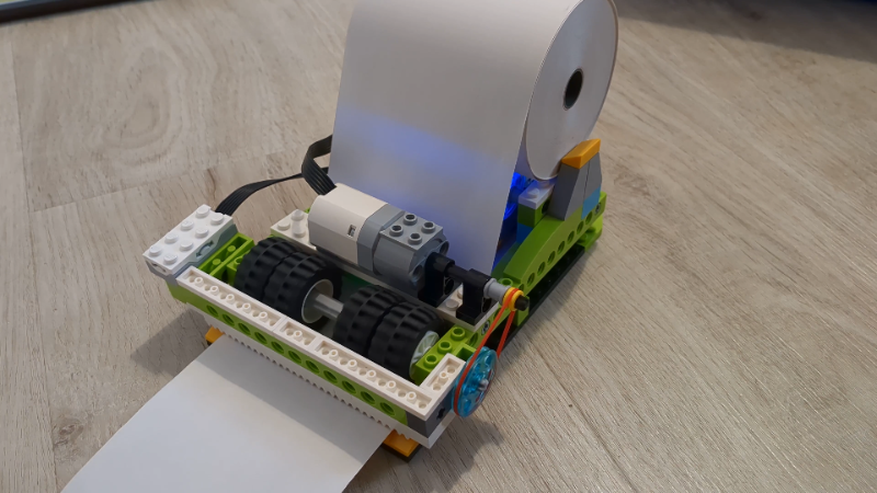 LEGO MOC Paper dispenser - 80mm roll - WeDo by mareklew | Rebrickable ...