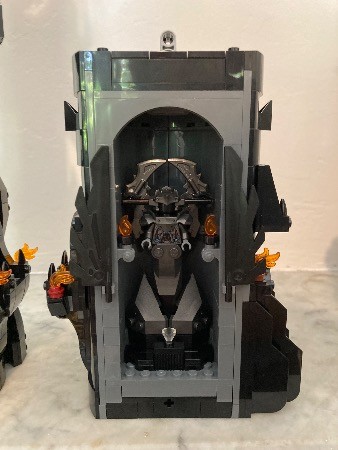 LEGO MOC Morgoth's statue (10333 Barad-dur extention) by AlexEscapist ...