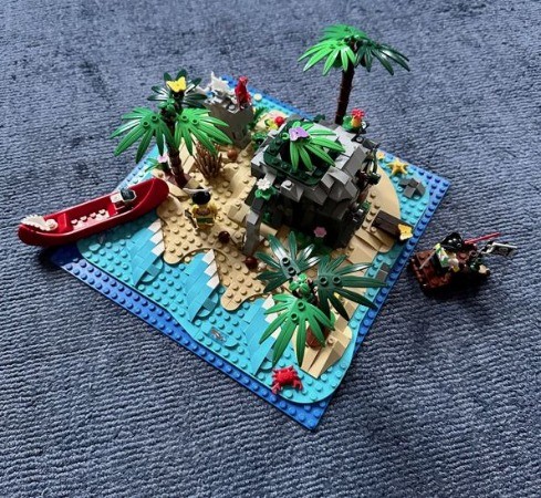 LEGO MOC Pirate Secret Cave Hideout with Lookout & Waterfall Lagoon ...