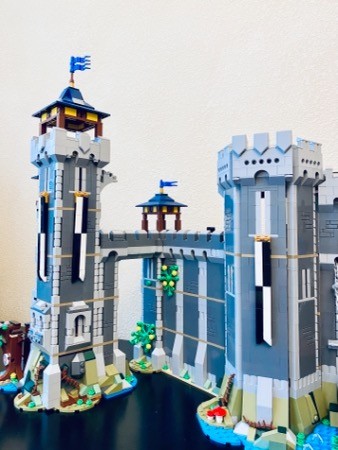 LEGO MOC Guardians Grand Tower by Made With Brix | Rebrickable - Build ...