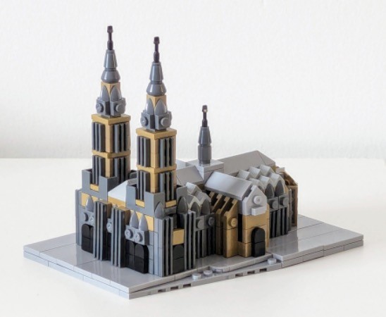 LEGO MOC Cologne Cathedral by williweb | Rebrickable - Build with LEGO