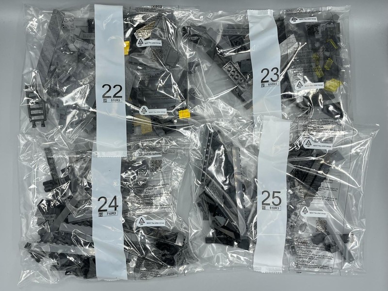 Review: 76252-1 - Batcave Shadowbox | Rebrickable - Build with LEGO