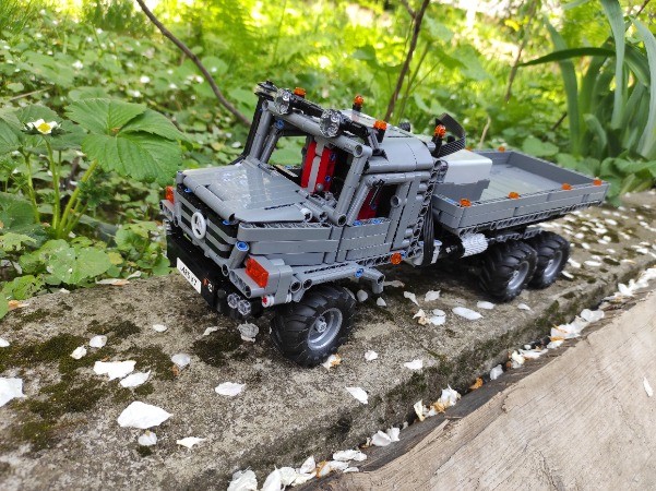 LEGO MOC-178259 Mercedes Zetros 6x6 by _Electro_ | Rebrickable - Build ...