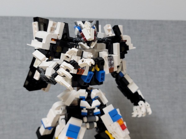 LEGO MOC-215382 Transformer Transit by wowblock | Rebrickable - Build ...