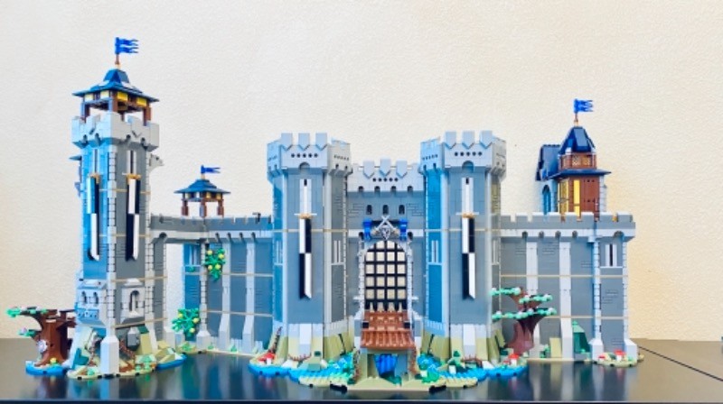 LEGO MOC Guardians Grand Tower by Made With Brix | Rebrickable - Build ...