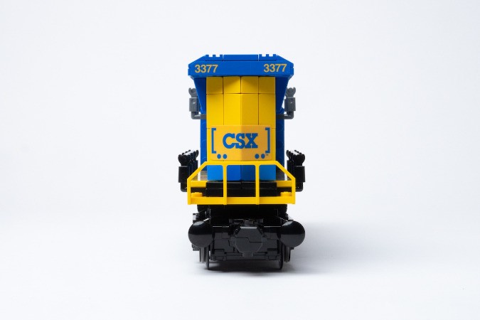 LEGO MOC CSX Freight Locomotive (GE Evolution Tier 4) by eggybricks ...