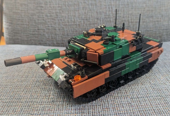 LEGO MOC Leopard 2A4 by Isubuilds | Rebrickable - Build with LEGO