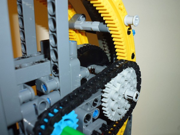 LEGO MOC Giant Planetary Gear Set with Chains by Stef234 | Rebrickable ...