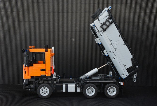 LEGO MOC SCANIA XT TIPPER TRUCK by BricKimi | Rebrickable - Build with LEGO