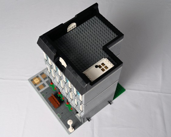 LEGO MOC Modular Corner Store by axicutionman | Rebrickable - Build ...