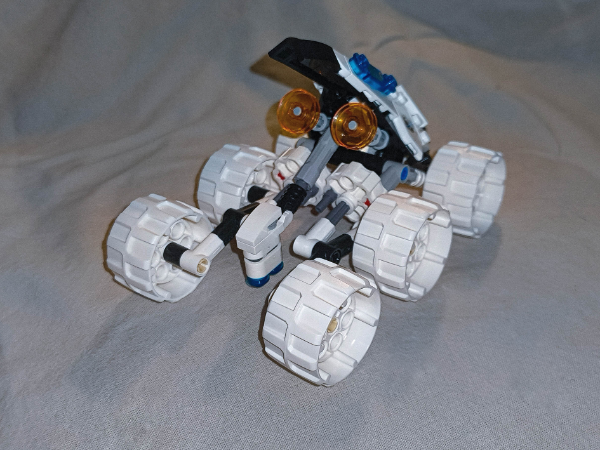 LEGO MOC Rover drone built from bag 3 and two spare parts of the LEGO ...