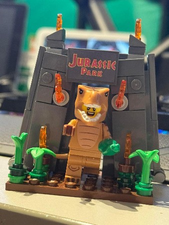 LEGO MOC Micro Jurassic Park Gates by JessiKitty | Rebrickable - Build ...
