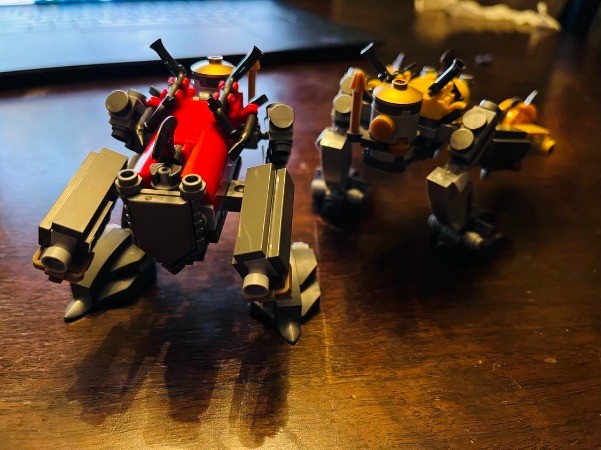 LEGO MOC Sweeper (Final Fantasy VII) by IterantRed | Rebrickable ...