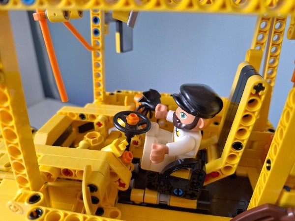 LEGO MOC-221493 42114 alt Tractor + trailer by przemoe | Rebrickable ...