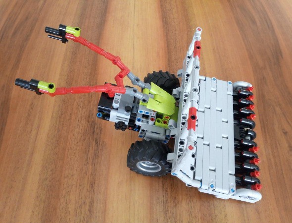 LEGO MOC Wide-Track Single-Axle Tractor with Boxer Engine by Larsagri ...