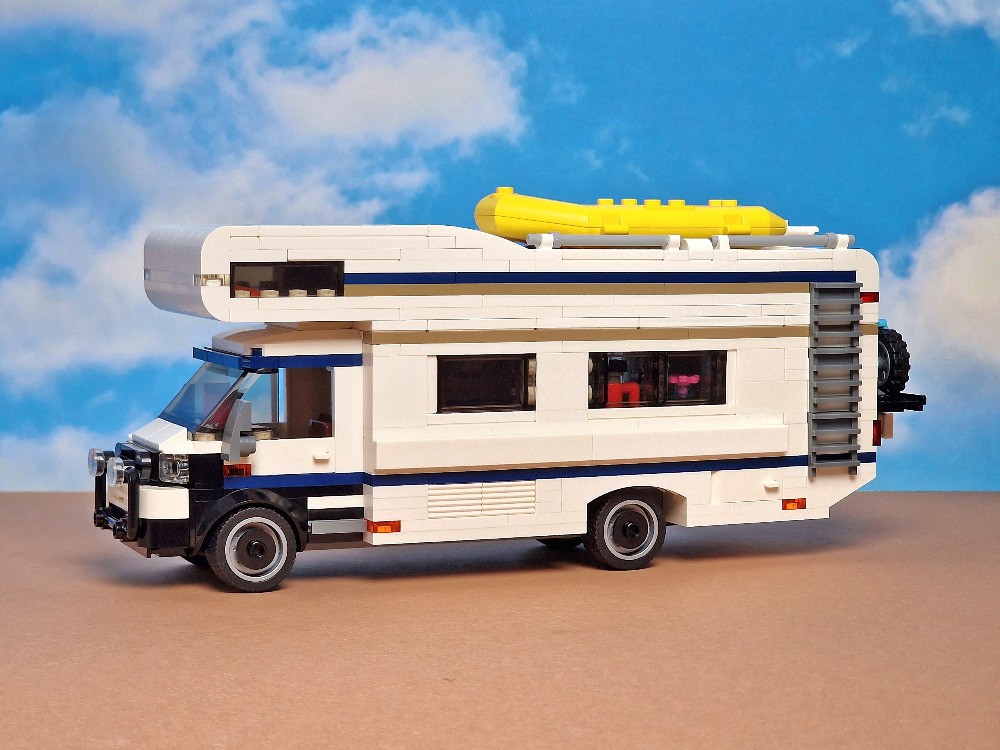 LEGO MOC-226140 CamperVan With Canopy by nevertooold68 | Rebrickable ...