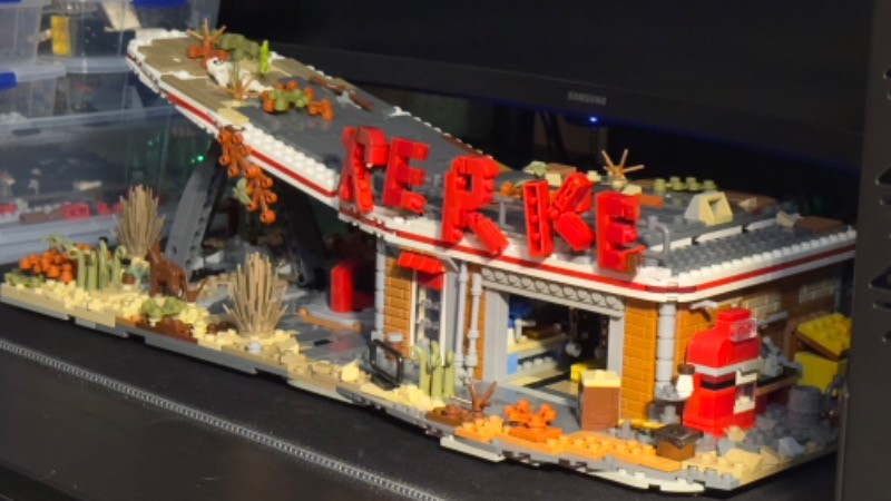 LEGO MOC-179621 Fallout 4 Red Rocket Truck Stop by Texta217 ...