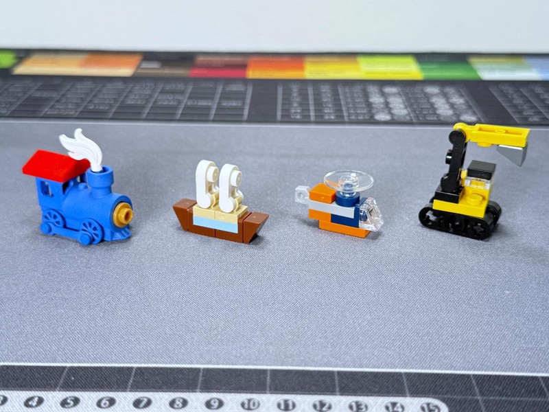 Review: 10361-1 - Holiday Express Train | Rebrickable - Build with LEGO