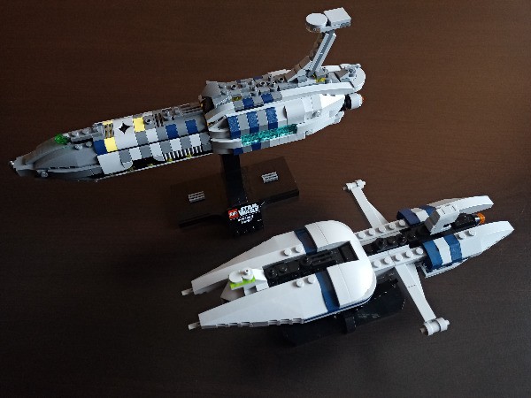 LEGO MOC Midi Munificent-Class Star Frigate by SonderBricks ...