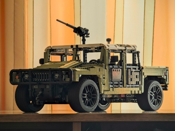 LEGO MOC 42110 Hummer / Humvee by MihailUA | Rebrickable - Build with LEGO