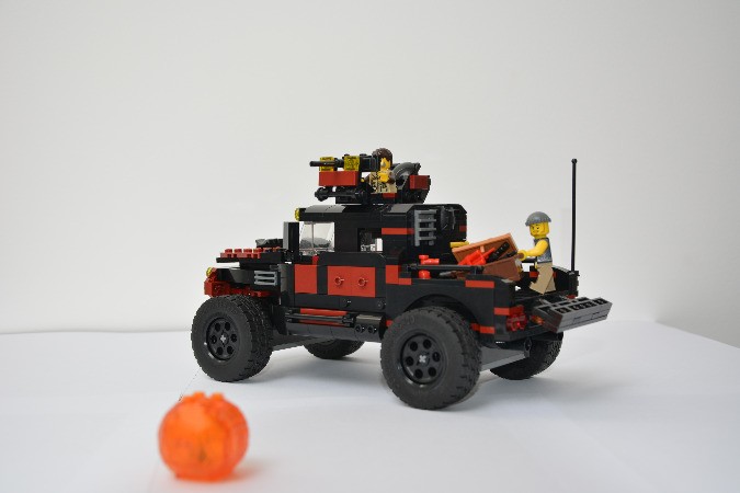 LEGO MOC DEMOLITION JEEP by TheBrickTechnician | Rebrickable - Build ...