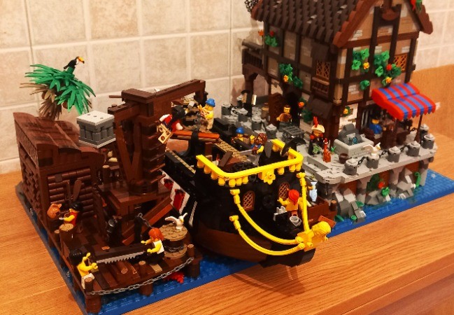 LEGO MOC-160014 Pirate Caribbean Shipyard by Massenzio | Rebrickable ...