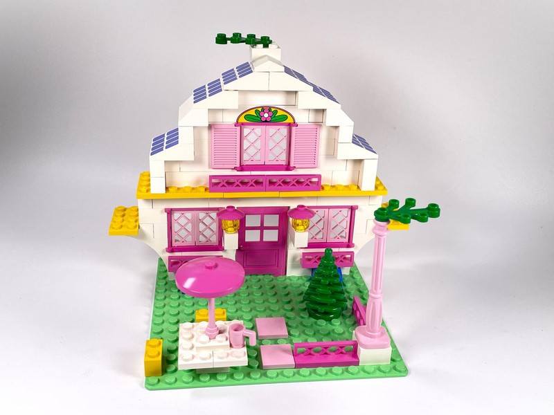 Into the Archives: 4161-1 - Girl's Freestyle Suitcase | Rebrickable ...