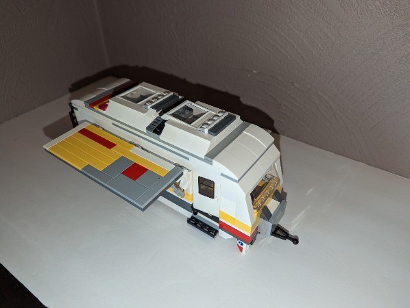 LEGO MOC Large RV Travel Trailer by davidgitz | Rebrickable - Build ...