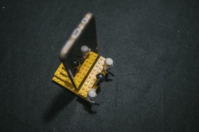 LEGO MOC-134194 mobile phone holder by PezzidiLego | Rebrickable ...