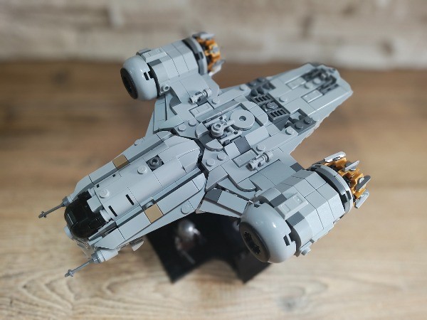 LEGO MOC Razor Crest - Starship Collection (Midi scale) by warc0re ...